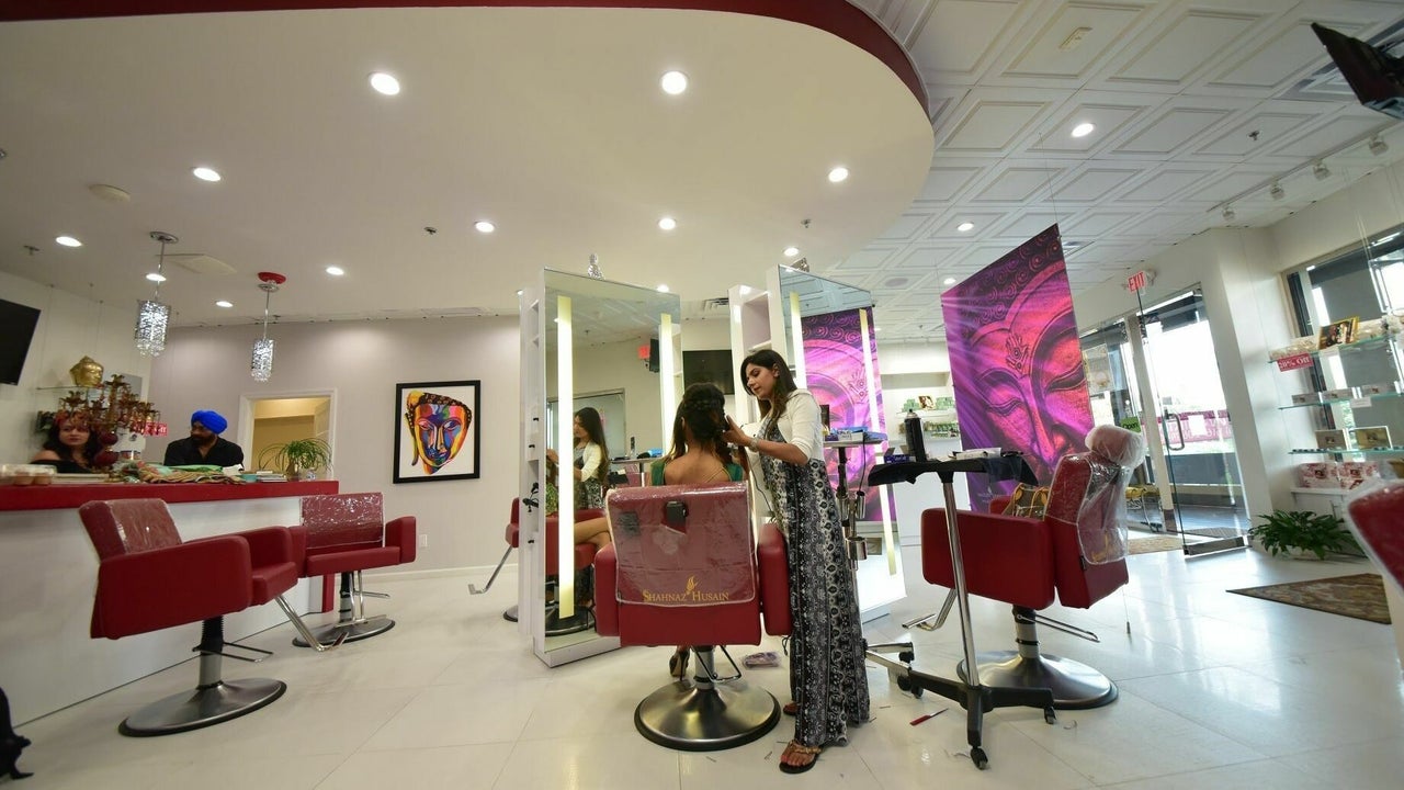 Shahnaz salon store