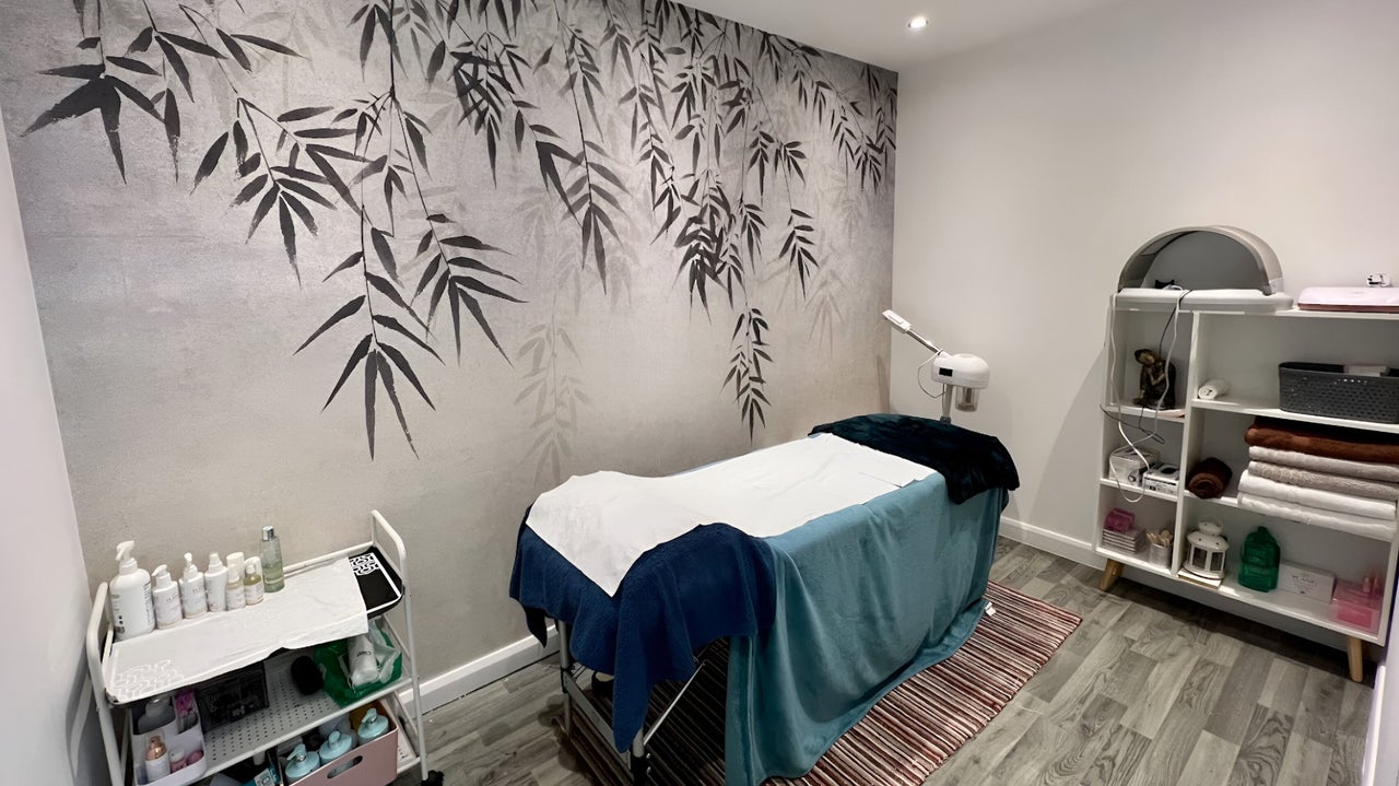 Best salons for full body waxing near me in West Park, Liverpool | Fresha