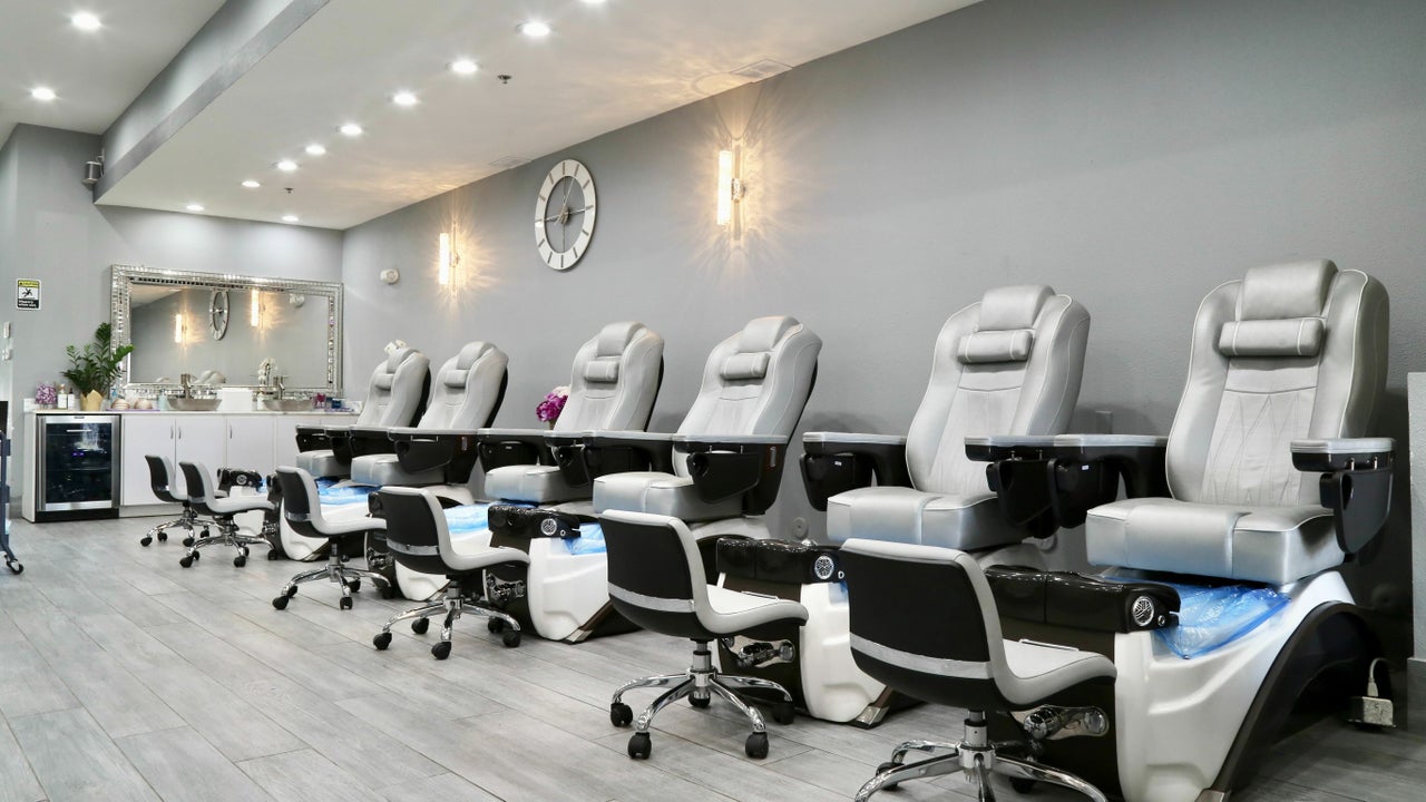 Nail salons around me store