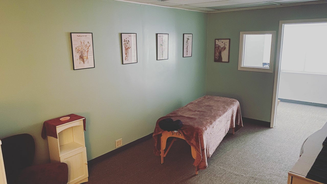 Jadekaph Massage And Spa Services 360 South Madison Avenue 107